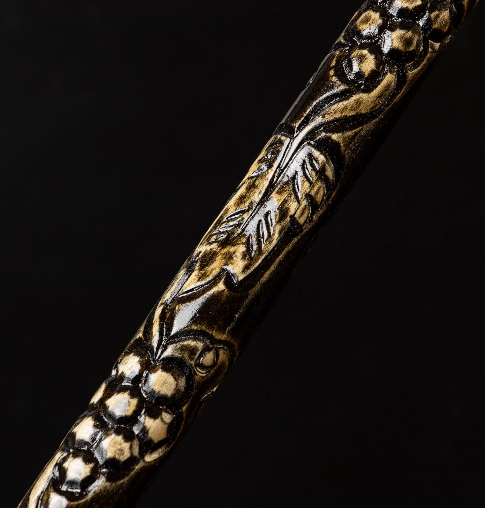 Black Classic Cane with Hand-Carved Ornamental Grapevine Design | ART ...